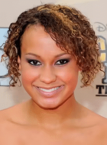 55 Amazing And Easy Hairstyles For Frizzy Hair